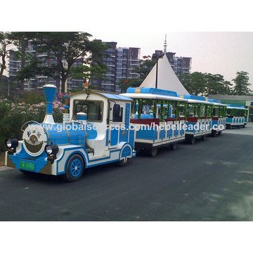 China Diesel powered trackless sightseeing train tourist train on ...