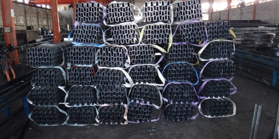 China Galvanized Omega Steel Galvanized Omega Shape on Global Sources ...