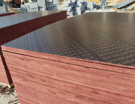 China Concrete Form Waterproof Plywood/Formply Poplar Core on Global ...