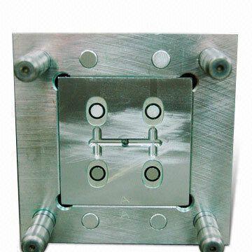 Injection Mold Tooling with LKM Base Standard Components, 1 + 1 Cavity ...