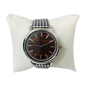 Buy Wholesale China Featured Alloy Watch With Alloy Case Cloth Material ...