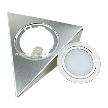 China SNTLUX Triangle shaped 24xLED spot light on Global Sources,LED ...