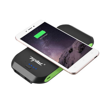 Buy Wholesale China 10000mah Wireless Power Bank 5w Qi Wireless Charger ...