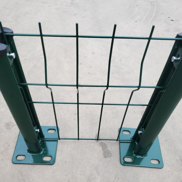 Galvanized and Powder-coated Welded Wire Fence with Peach Post,H-shaped ...