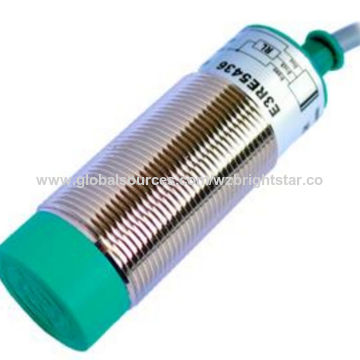 YANGM 40mm NPN PNP 10-30Vdc inductive approach proximity switches ...