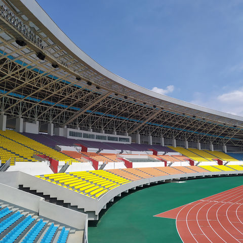 China Steel large span space frame stadium roof truss sport center on ...