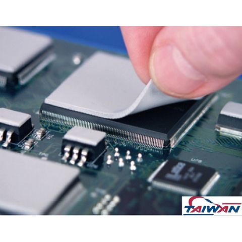 Gap Pad. Fiberglass-reinforced, silicone-based pad., thin pads silicone ...