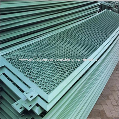 China Road Expanded mesh fence on Global Sources,Road safety fence ...