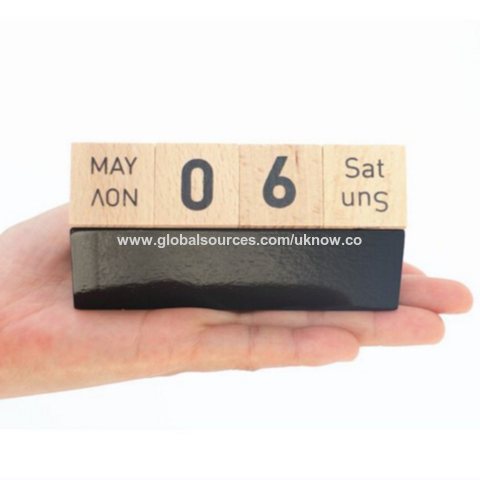 China Wooden flip calendar desk top decorations, creative and simple ...