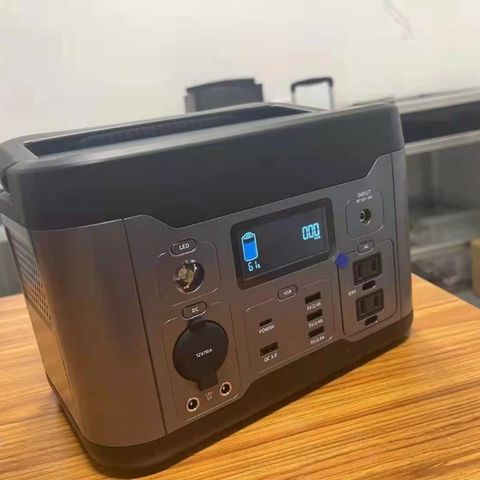 Rechargeable portable power supply for camping, 600 watt portable ...