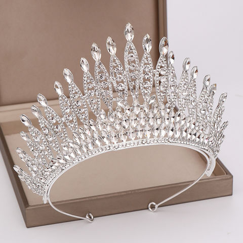 Achetez en gros Genya Cristal Tiaras En Alliage Exagérée Couronne De ...