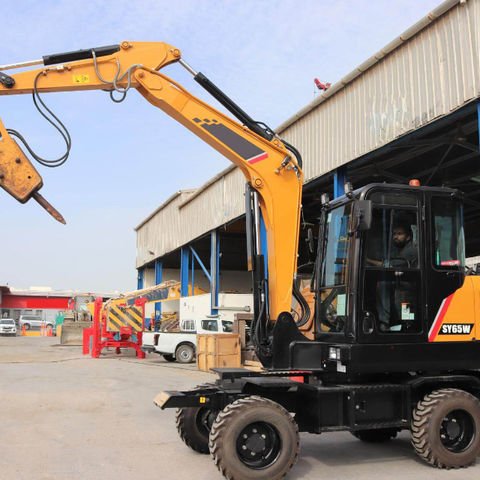 Buy Wholesale China Wheel Excavator, 6.5 Ton Small Wheel Excavator ...