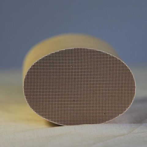 Factory Supply Auto Catalyst Oval Ceramic Substrate With Catalyst ...