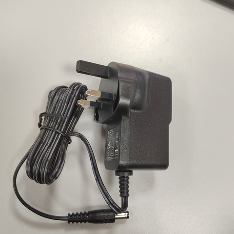 Buy Wholesale China 13.5v/0.8a Universal Energy Saving Wall Mount Power ...