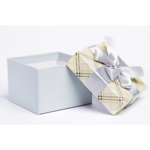 Square White Gift Box Customized Nesting Gift Boxes With Lids For ...