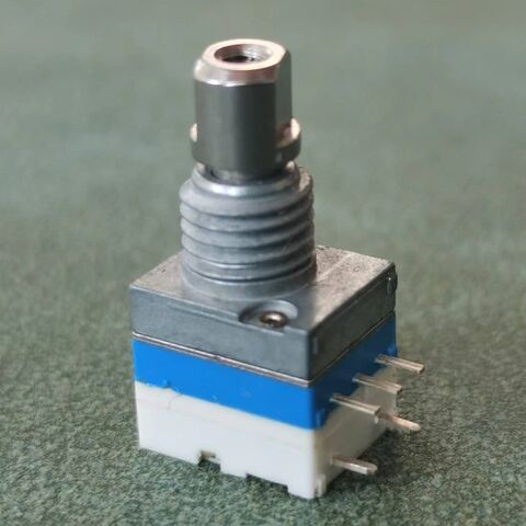 8mm Rotary Encoder: Horizontal, Incremental Type, 10 Pulses, 20 Detent ...