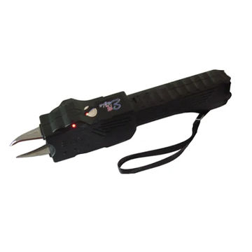 China 2020 Hot Anti Riot Safety Flashlight/Electric Shocker with Stun ...