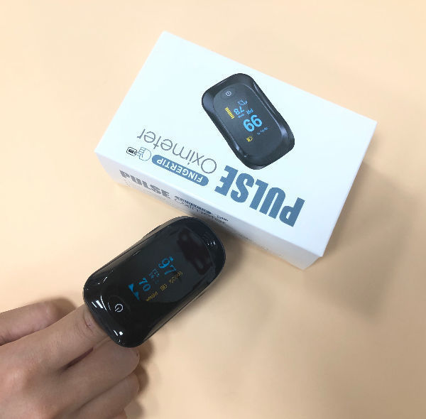 China 0.96"Dual Color Oled Display SpO2 Medical Finger Pulse Oximeter ...