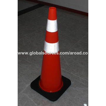 China Top sells 90 cm rubber black base pvc traffic parking cone on ...