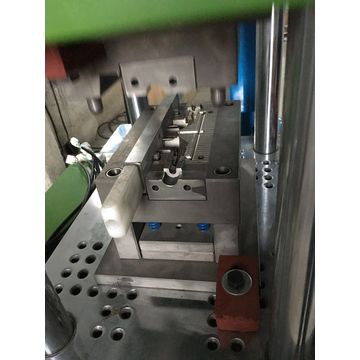 China 25 ton efficient standard plastic vertical injection molding ...