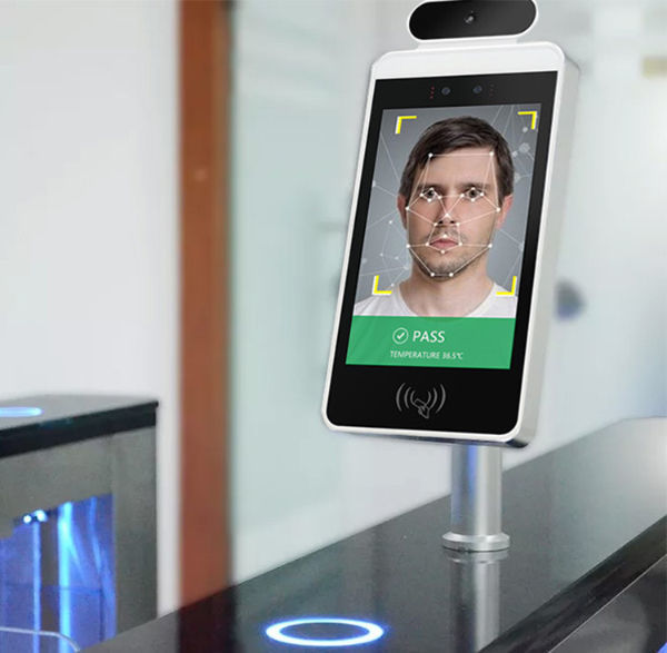 China 8 inch Dynamic Facial Recognition Body Temperature Measurement ...