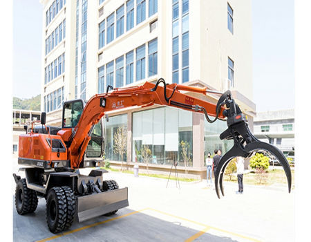 China8 Tonne Excavator Backhoe with Grapple on Global Sources