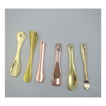 China 2020 popular eye massage spoon metal makeup spoon custom zinc ...