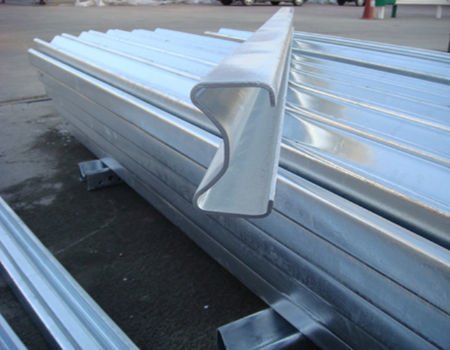 China Steel Base Hot Dipped Galvanized Steel Road Safety Highway ...
