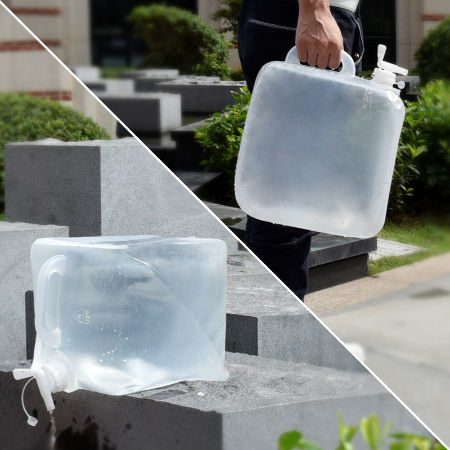 High capacity portable folding bucket medical reagent barrel with ...