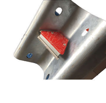 China Factory new design road marker guardrail reflectorfor highway ...