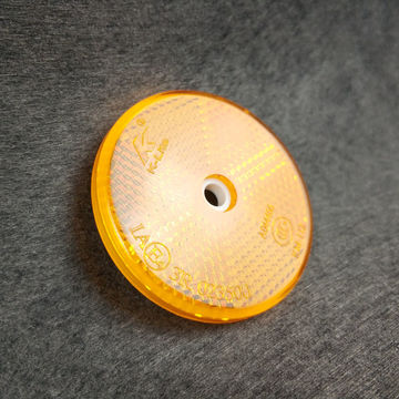 China Most popular PMMA round reflector E4 approved plastic reflectors ...