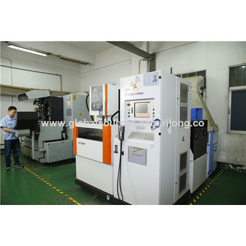 China Plastic injection mold for steam iron housing with complex ...