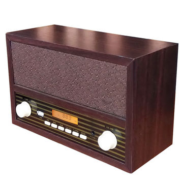 China High quality wood retro FM clock radio with headphone jack on ...