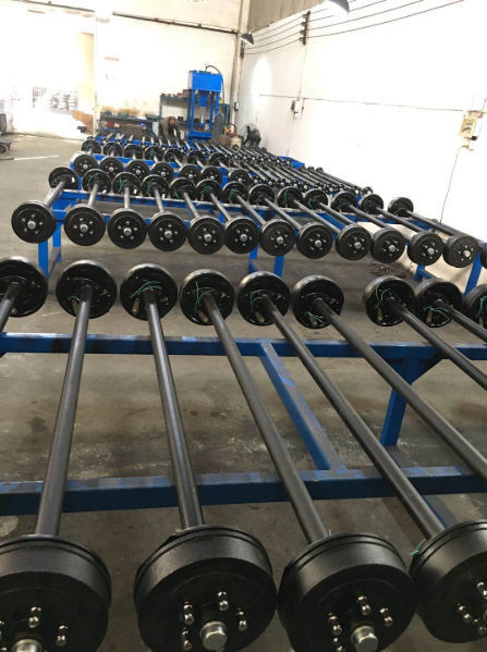 China Dacromet Surface 1500 KG Yacht Boat Trailer Axle With Disc Brakes ...
