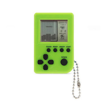 China 2021 newest video game electronic pocket games with key chain ...