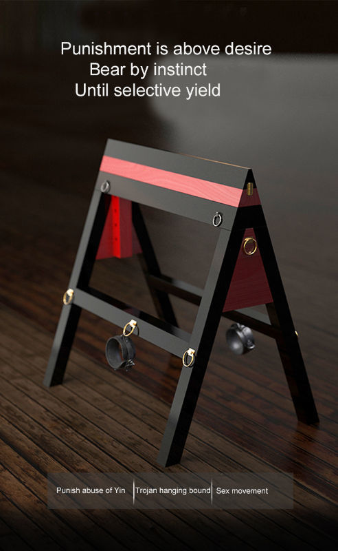 China BDSM Triangulation trojans with large props in the classroom on ...