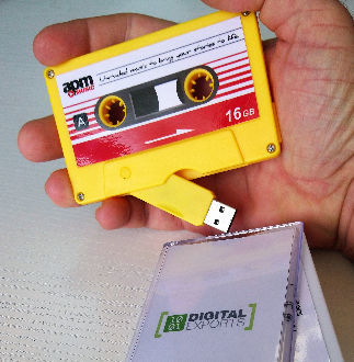 China Retro Cassette tape Flash Drive, swivels out of sight, comes with ...