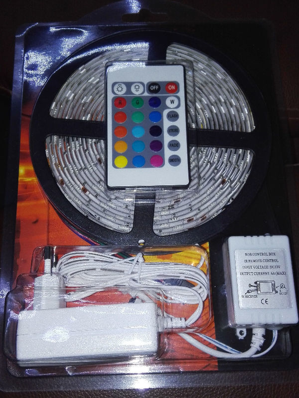 China 12V SMD 5050 LED Soft Strip Light lamp changeable color flexible ...