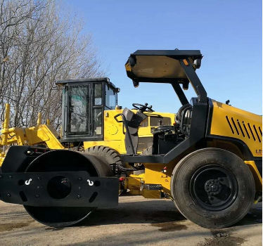 China Lutong New Design Tyre Road Compactor Price 10ton LTP1016 on ...