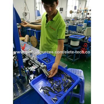 China Bottom Entry Female Header, 2.0mm Pitch Pin and Socket Connector ...