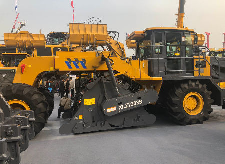 Heavy Duty Road Cold Recycler Xlz2303 Road Reclaimer, road machinery ...