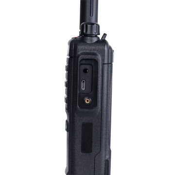 China Dual SIM card 4G LTE GPS SOS POC radio network walkie talkie on ...