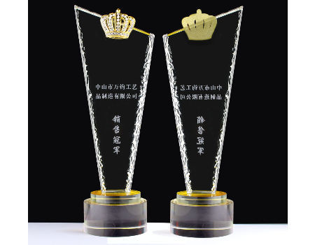 China Custom Design High Quality Metal Art Performance Trophy With ...