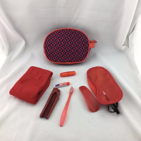 China Toilet sets bathroom ceramic travel amenity kit for women travel ...