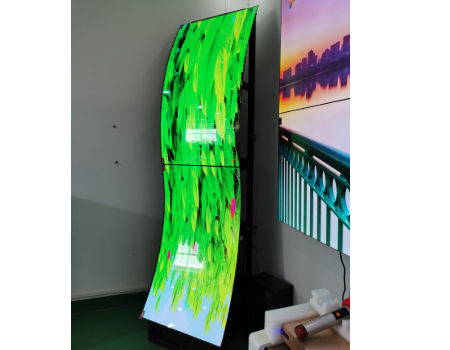 China Oled video wall curved oled video wall soft oled display on ...