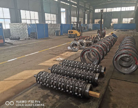 China Bearing housing casting,customied carbon steel ZG230-450 machined ...