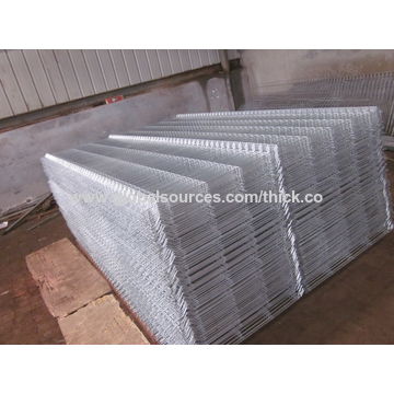 China Hot dipped galvanized 3D Curved Welded Wire Mesh Fencing Panel on Global Sources,3D fences ...