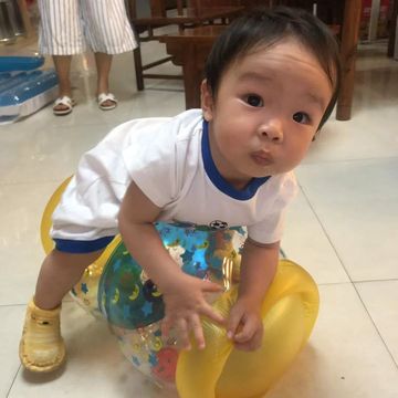 China Inflatable Baby Rocking Crawling pvc Training Roller Baby ...