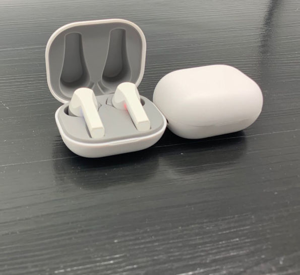 China Wireless Earbuds Touch Button TWS Earbuds Easy to Use on Global ...