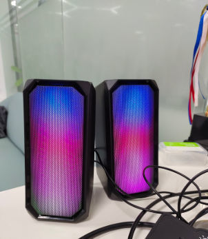 China 2x5Watts stereo RGB Gaming speaker product USB2.0 Wired RGB ...